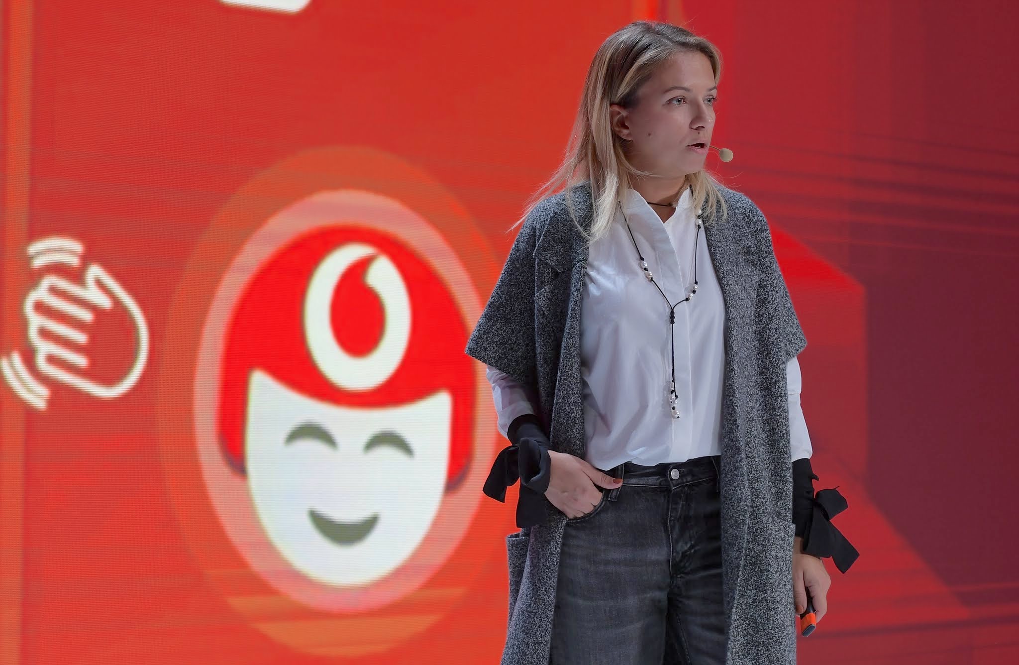 A.I. | Cum transformă inteligența artificială relația cu cei peste 11.2 ...