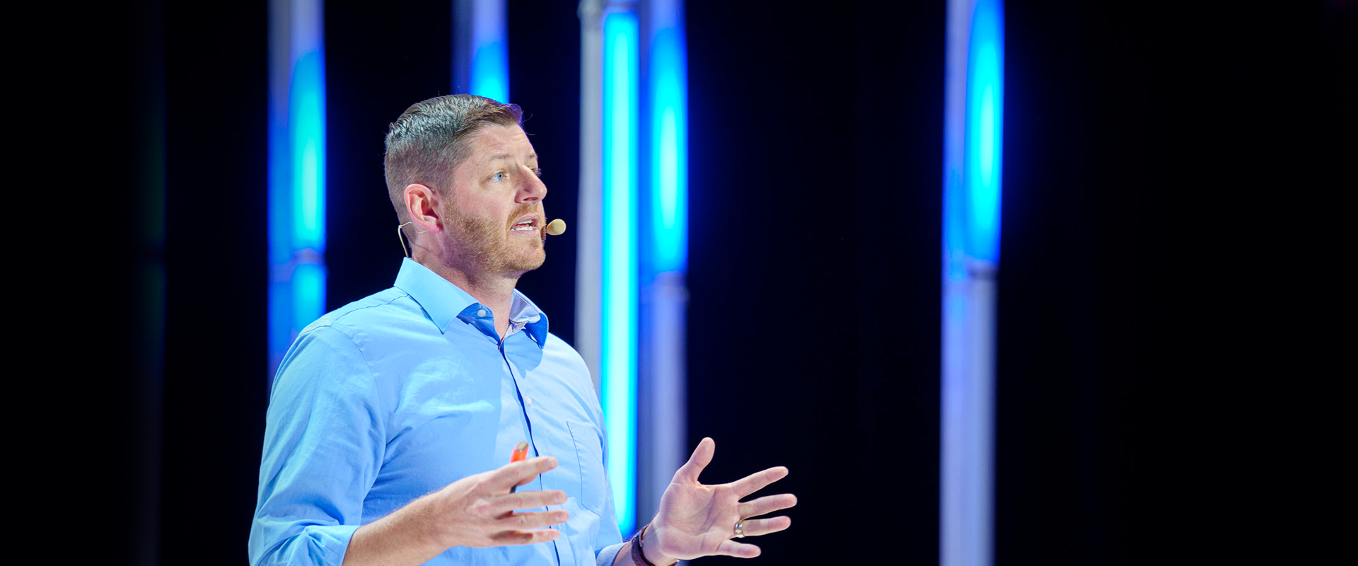 REVOLUȚIA A.I. | 5 pași pentru adopția inteligenței artificiale. Cu ...