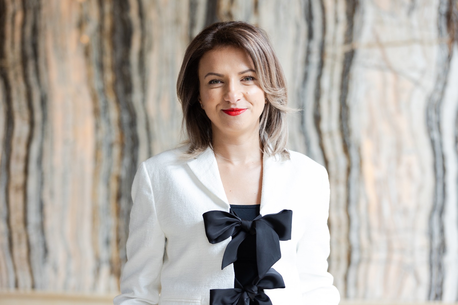 INTERVIU | Ana Maria POPA, VODAFONE România: „Serviciul pentru clienți ...